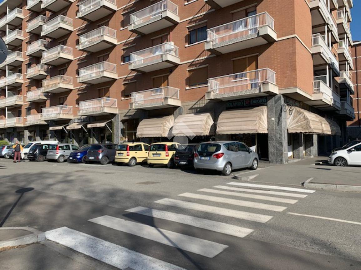 Negozio in affitto a Collegno