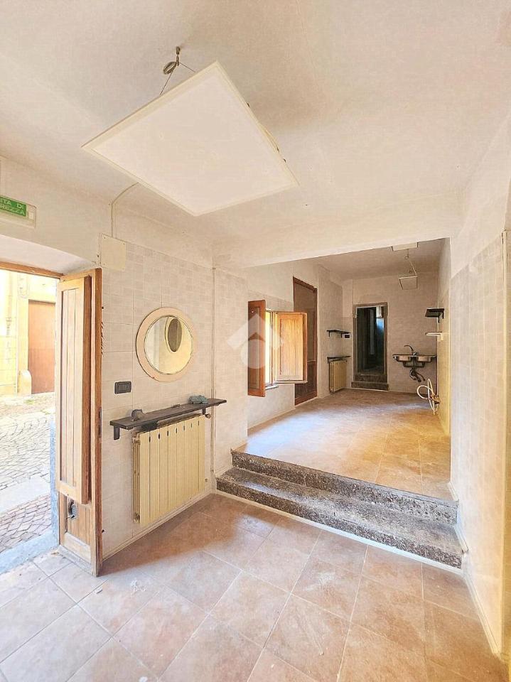 Negozio in vendita a Alpignano