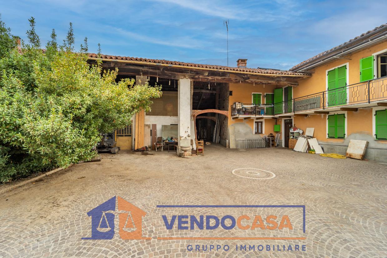 Rustico in vendita a Carru'