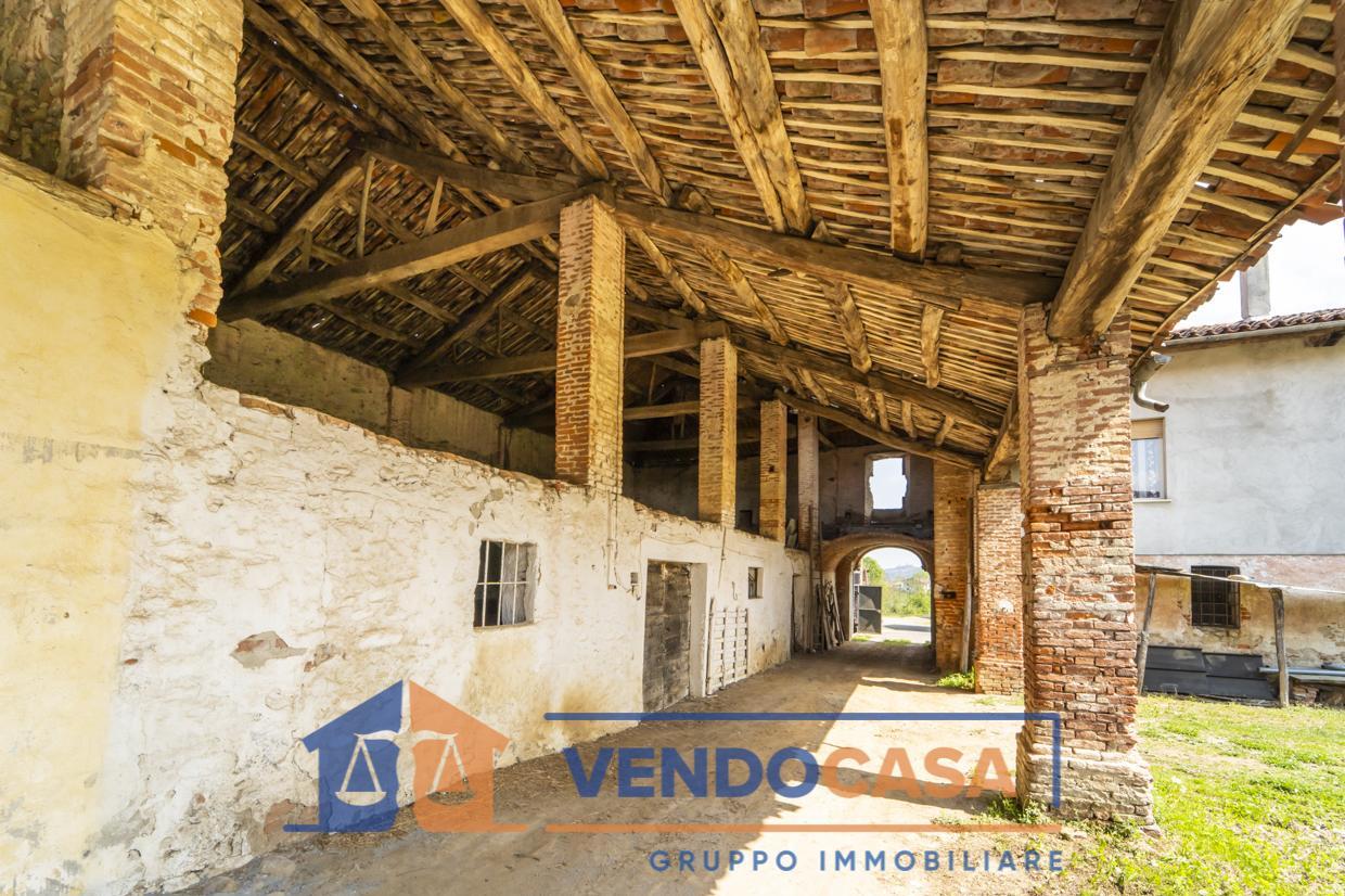 Casa indipendente in vendita a Mondovi'