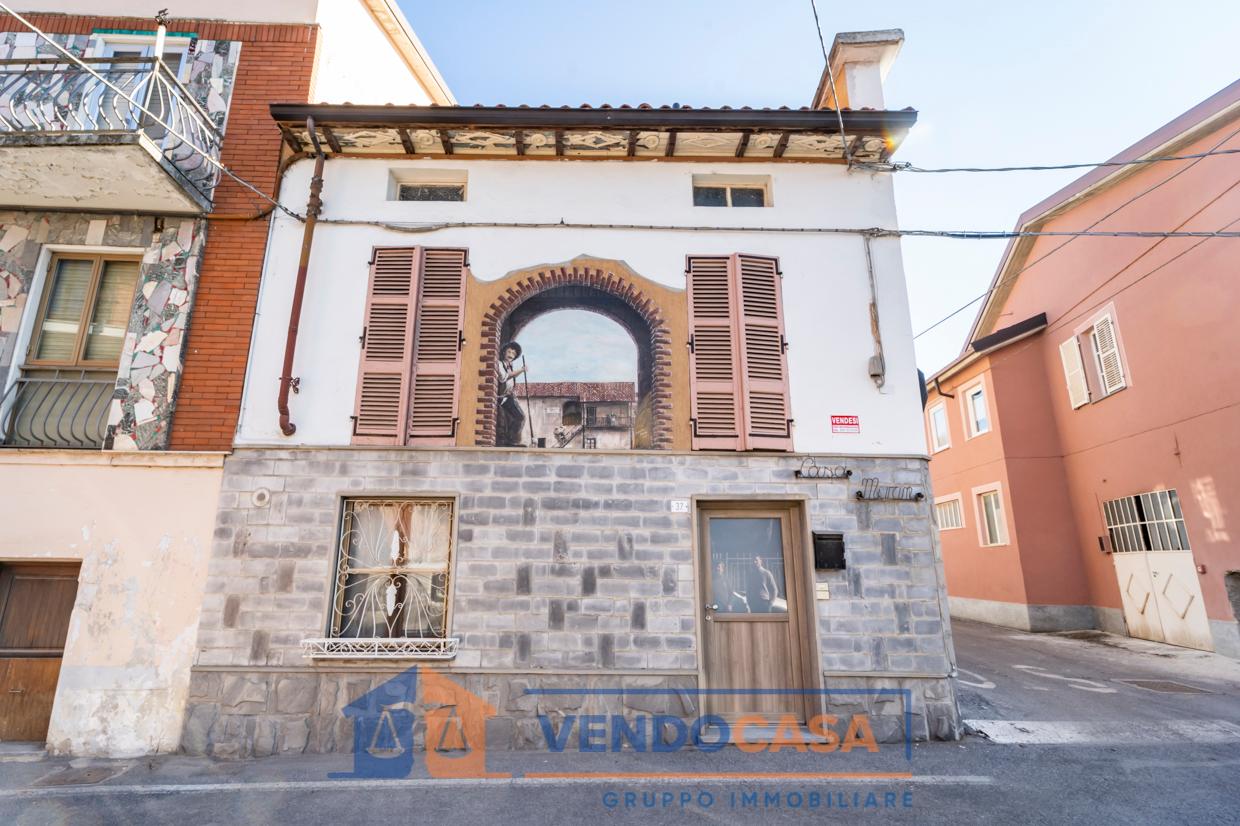 Porzione di casa in vendita a Roccaforte Mondovi'