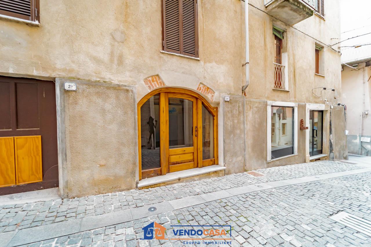 Locale commerciale in vendita a Mondovi'