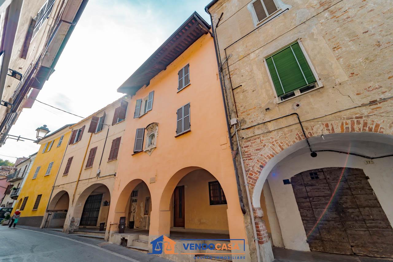 Palazzo in vendita a Mondovi'