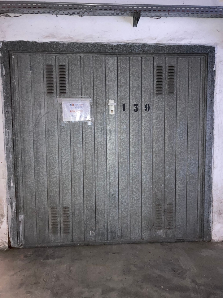 Garage - Posto auto in vendita a Mondovi'