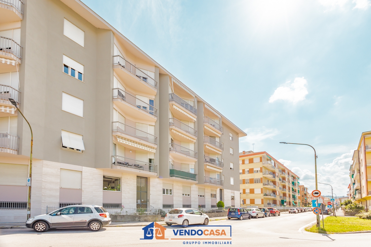 Ufficio in vendita a Mondovi'