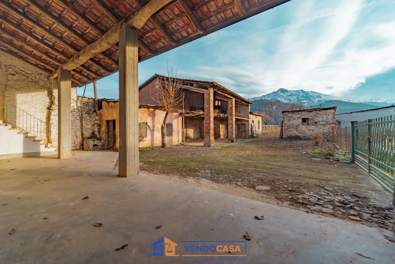 Rustico in vendita a Boves