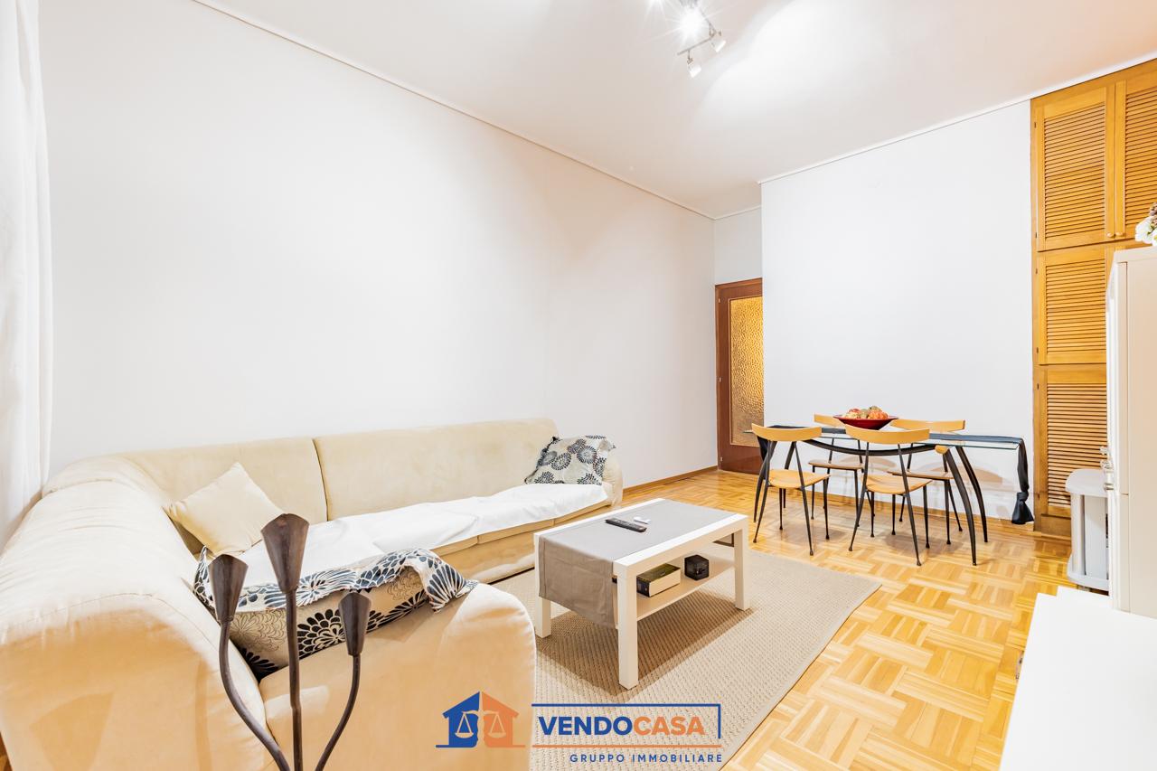 Trilocale in Via XXXIII Reggimento Fanteria 4, Cuneo