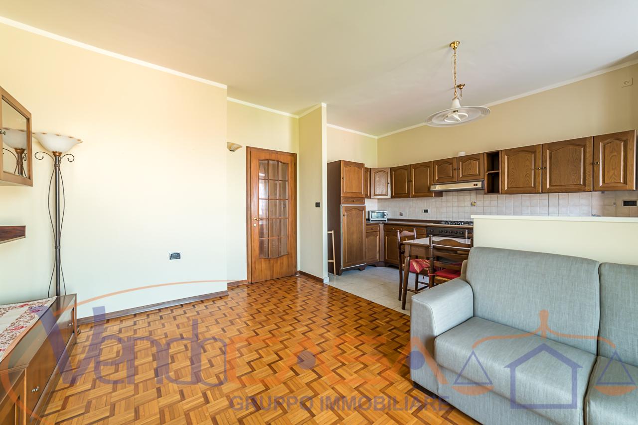 Trilocale in Via Roata Chiusani, Centallo