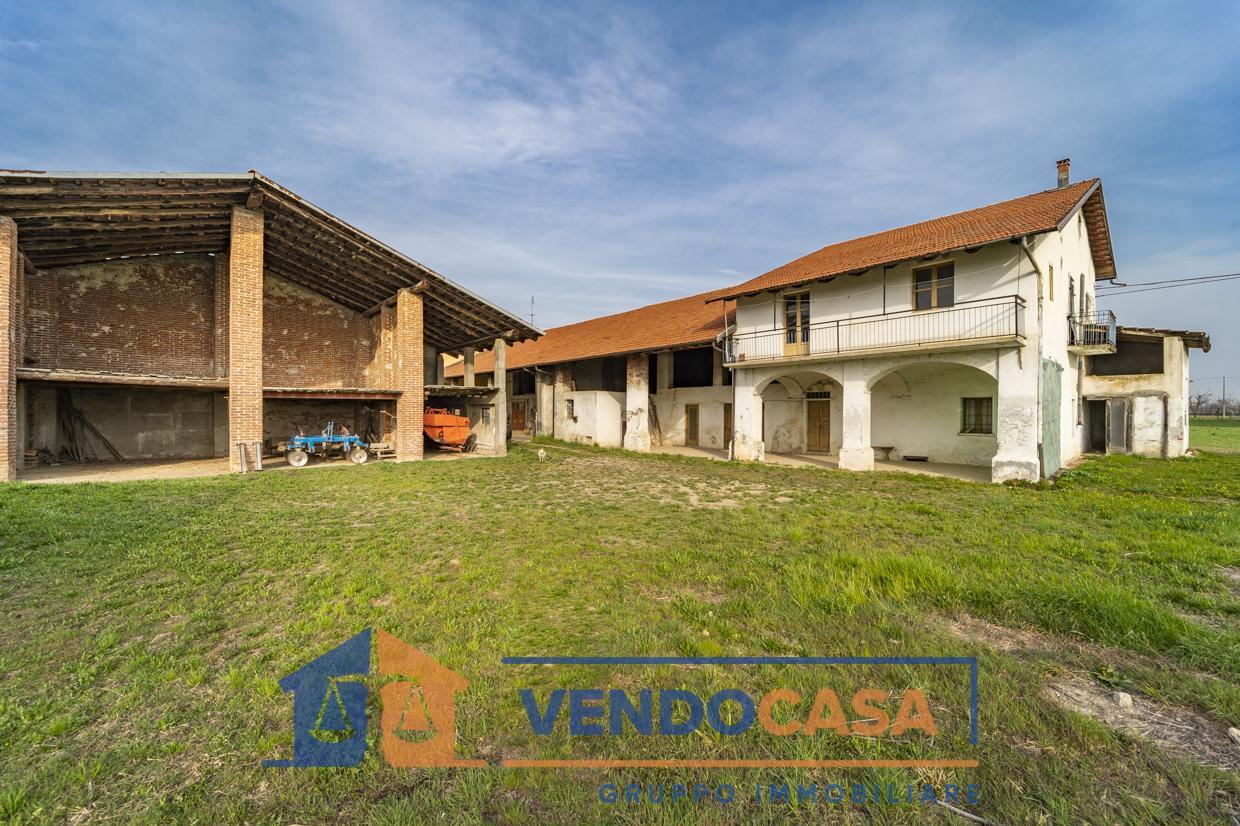 Rustico in vendita a Cuneo