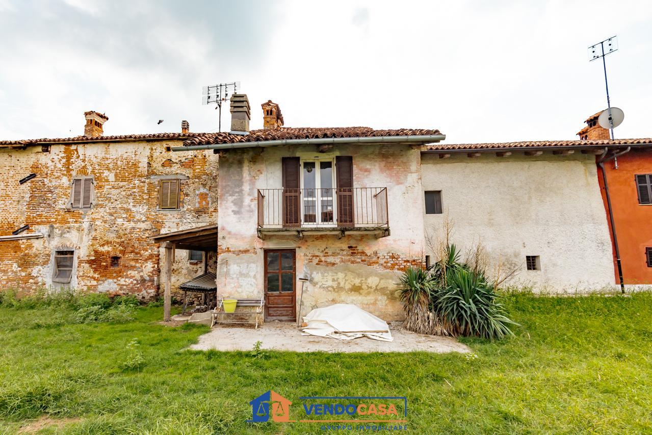 Casa indipendente in vendita a Trinita'