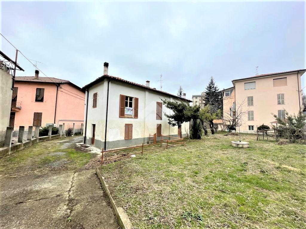 Villa in Via IV Novembre 8, Ceva