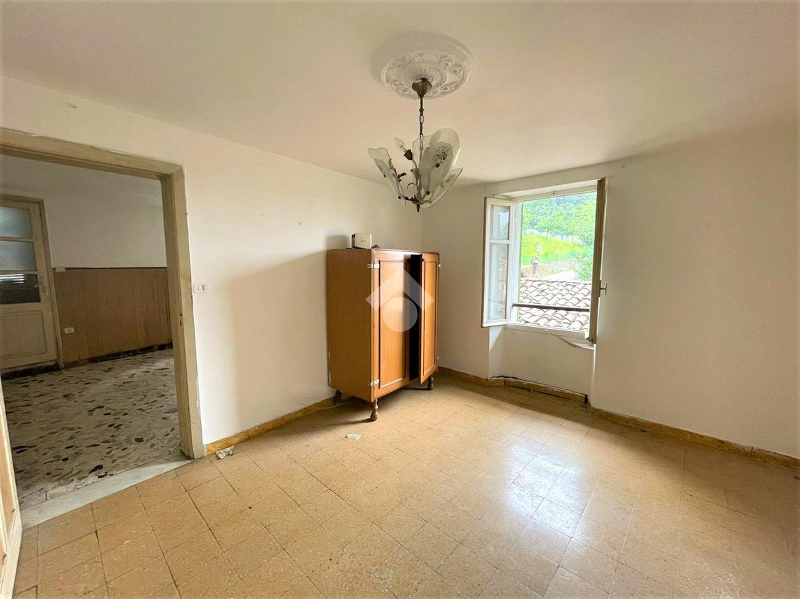 Trilocale in Via Leopoldo Nobile 36, Ceva