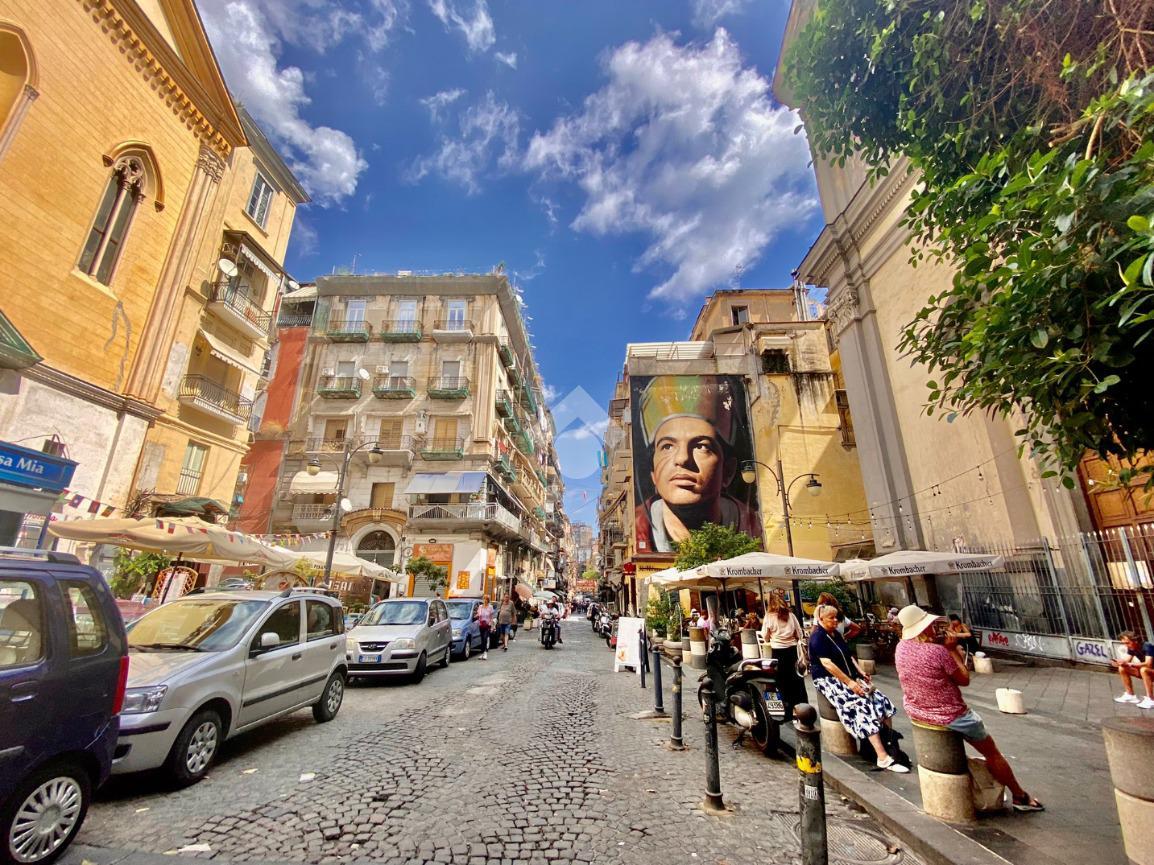Appartamento in vendita a Napoli