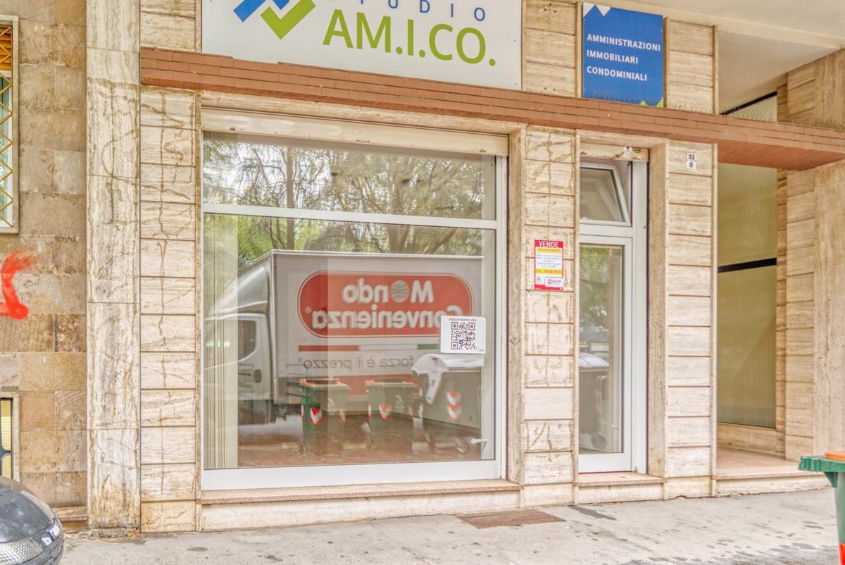 Negozio in vendita a Torino