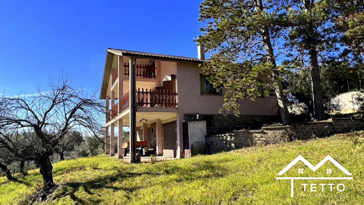 Villa in vendita a Vacone