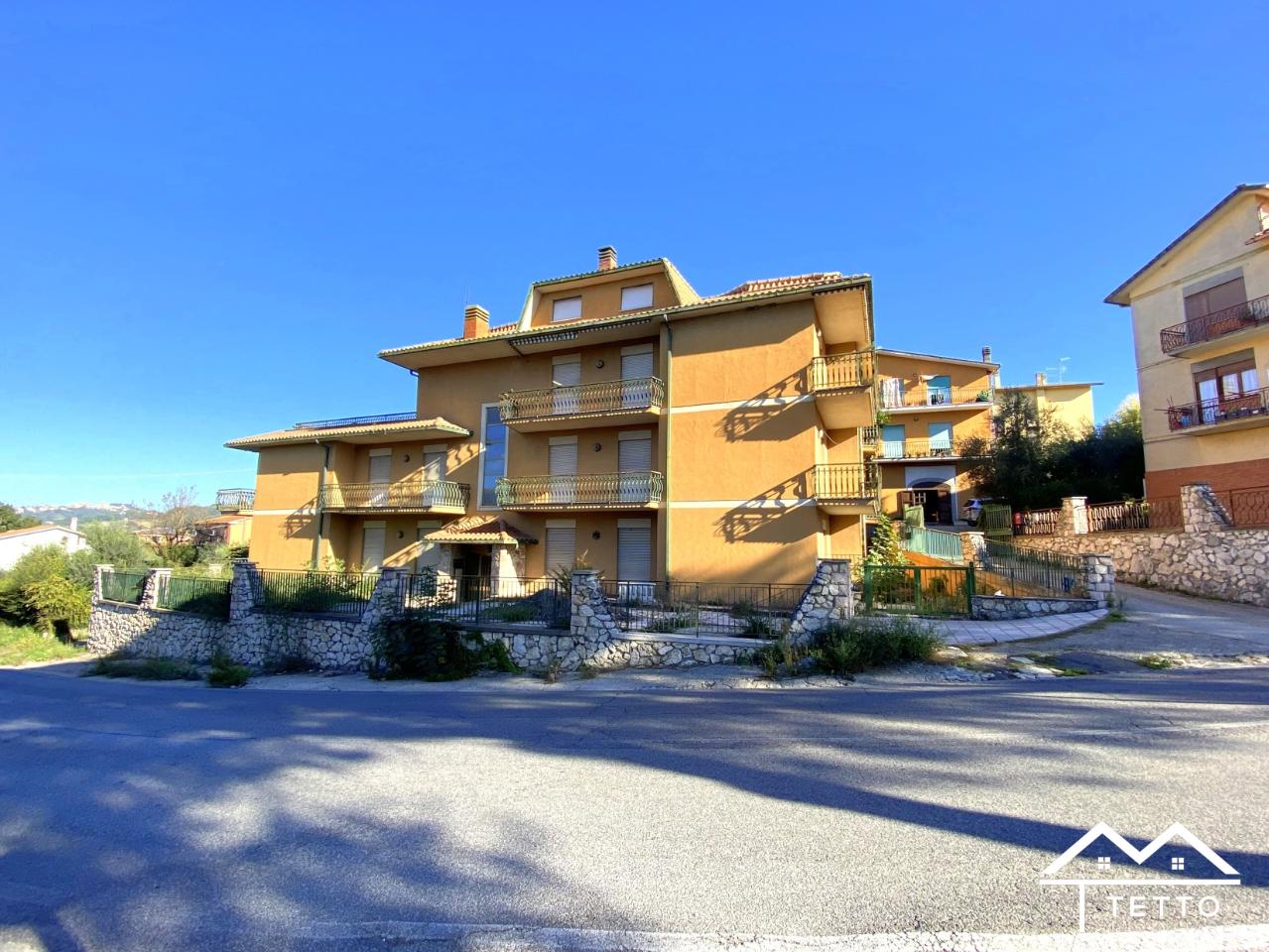 Palazzo in vendita a Forano