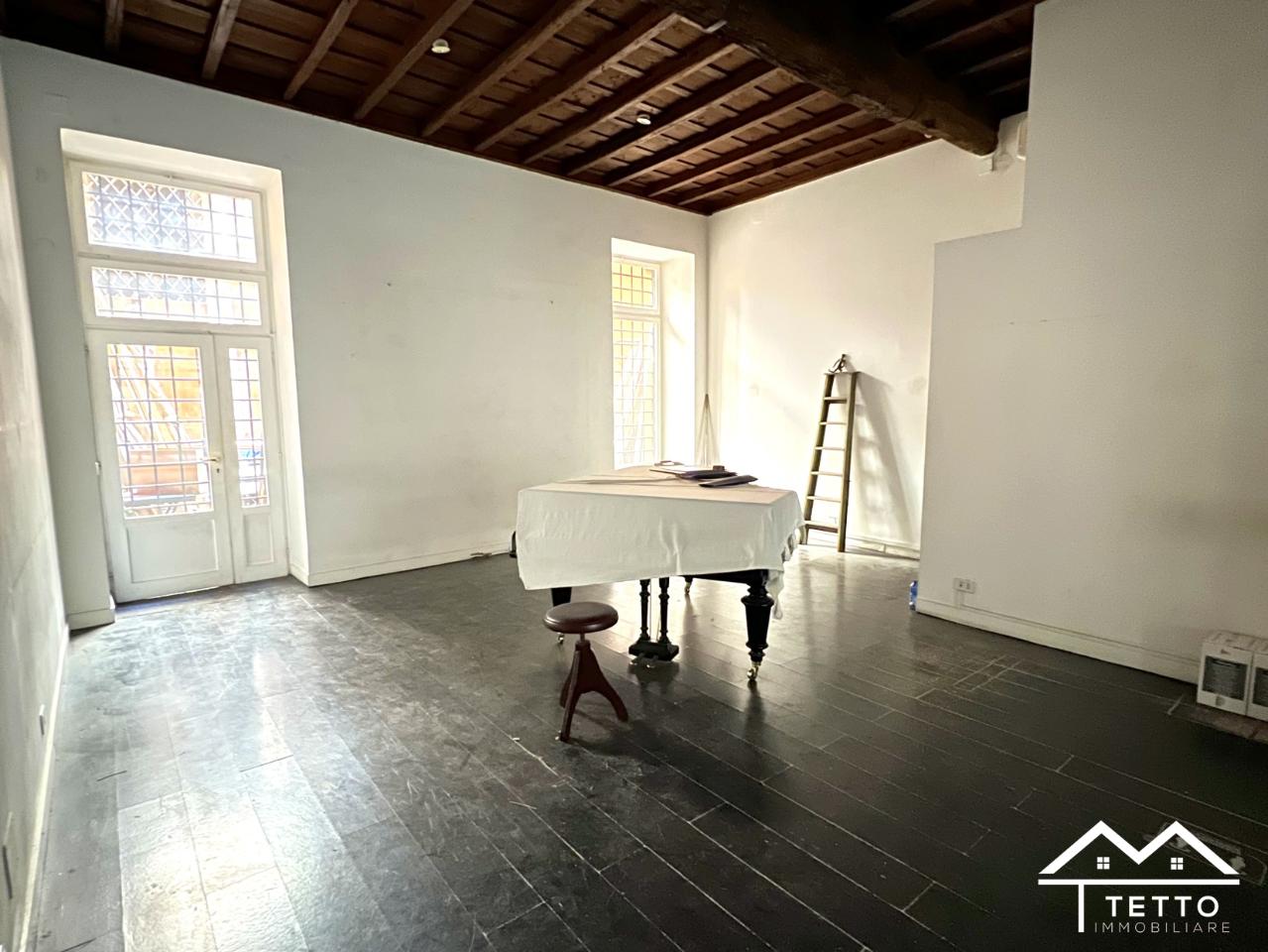 Negozio in affitto a Roma