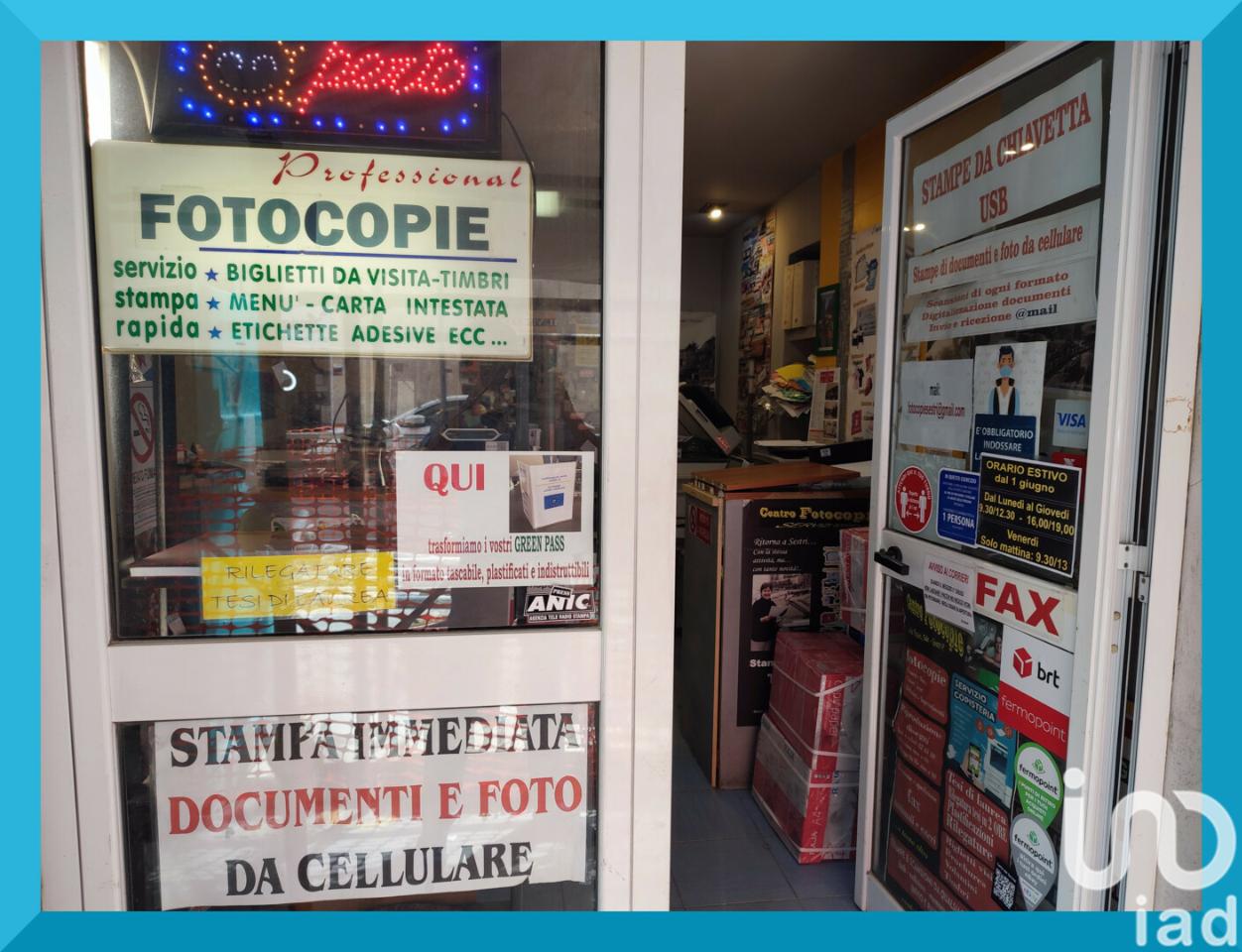 Esercizio commerciale in vendita a Genova