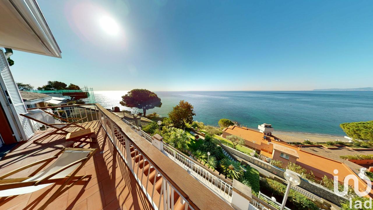 Appartamento in vendita a Arenzano