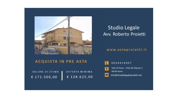 Appartamento in vendita a Roma