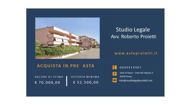 Appartamento in vendita a Roma