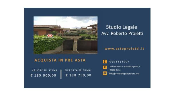 Villa bifamiliare in vendita a Roma