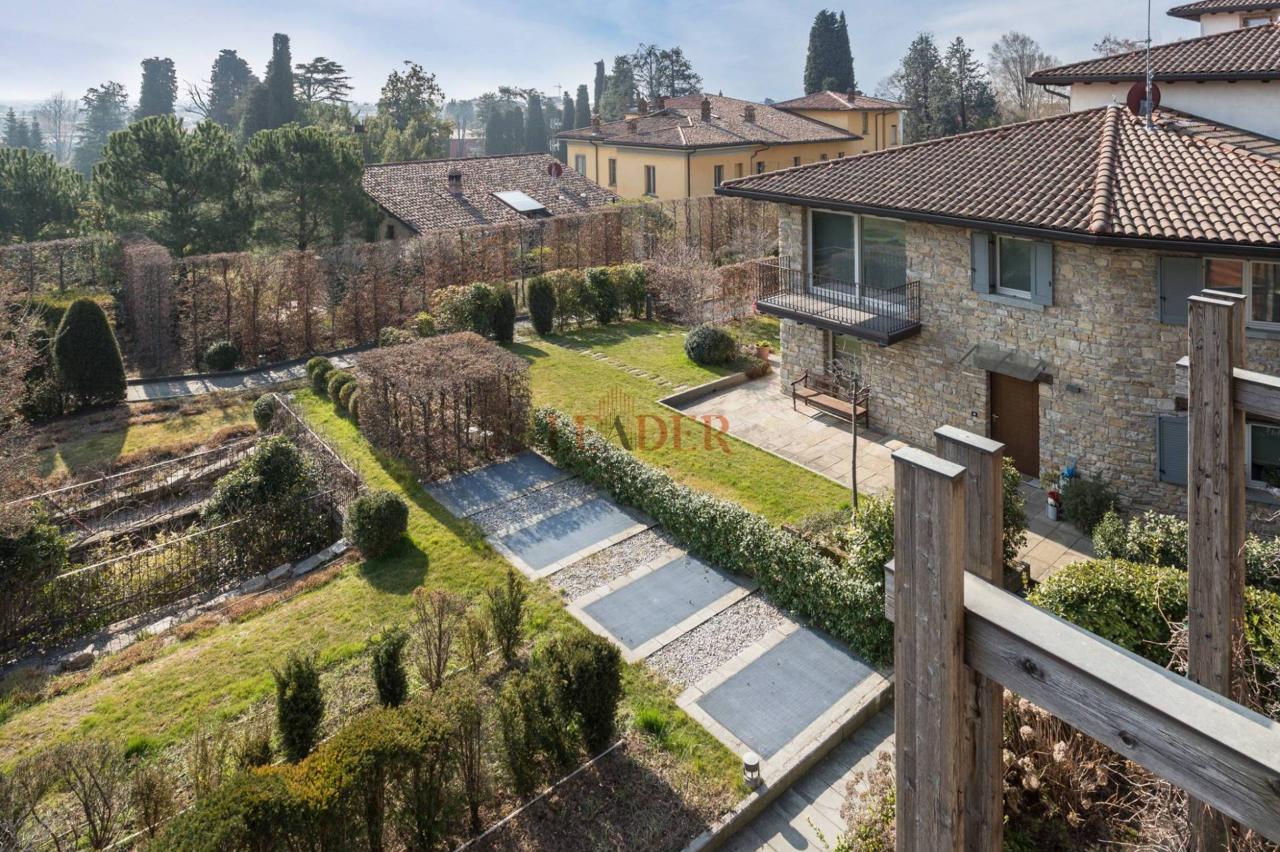 Attico in vendita a Mozzo