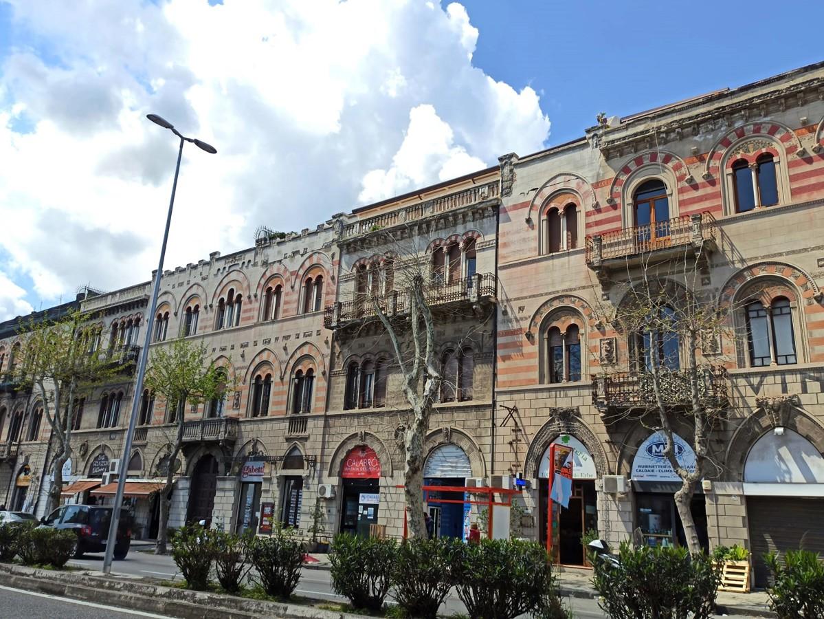 Negozio in affitto a Messina