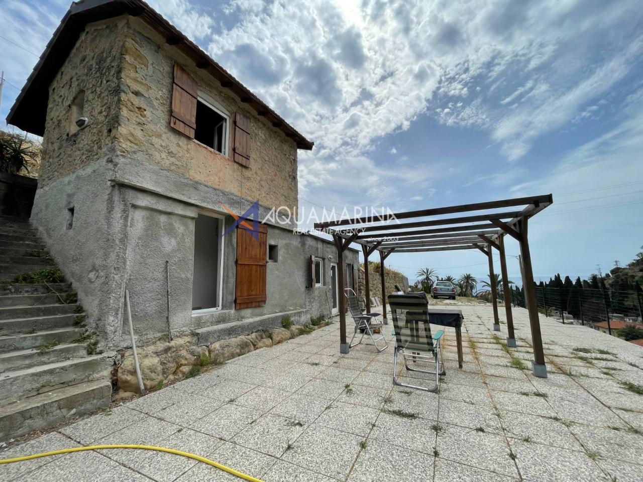 Villa in vendita a Bordighera