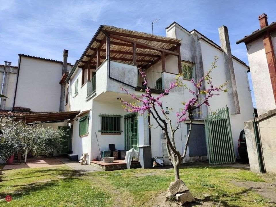 Porzione di casa in vendita a Crespina Lorenzana