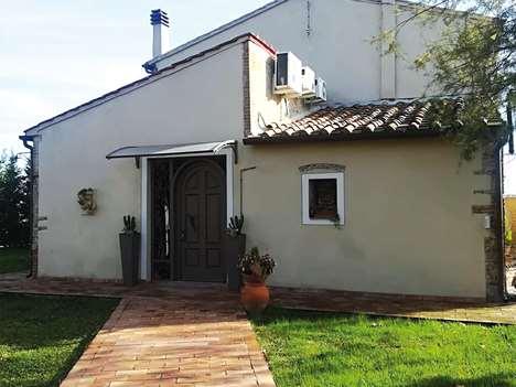 Villa bifamiliare in vendita a Cascina