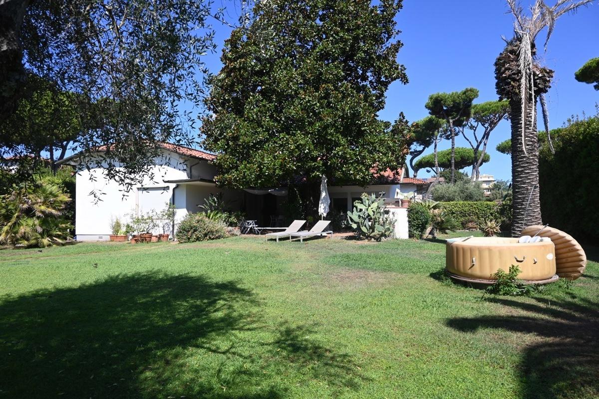 Villa in vendita a Pietrasanta