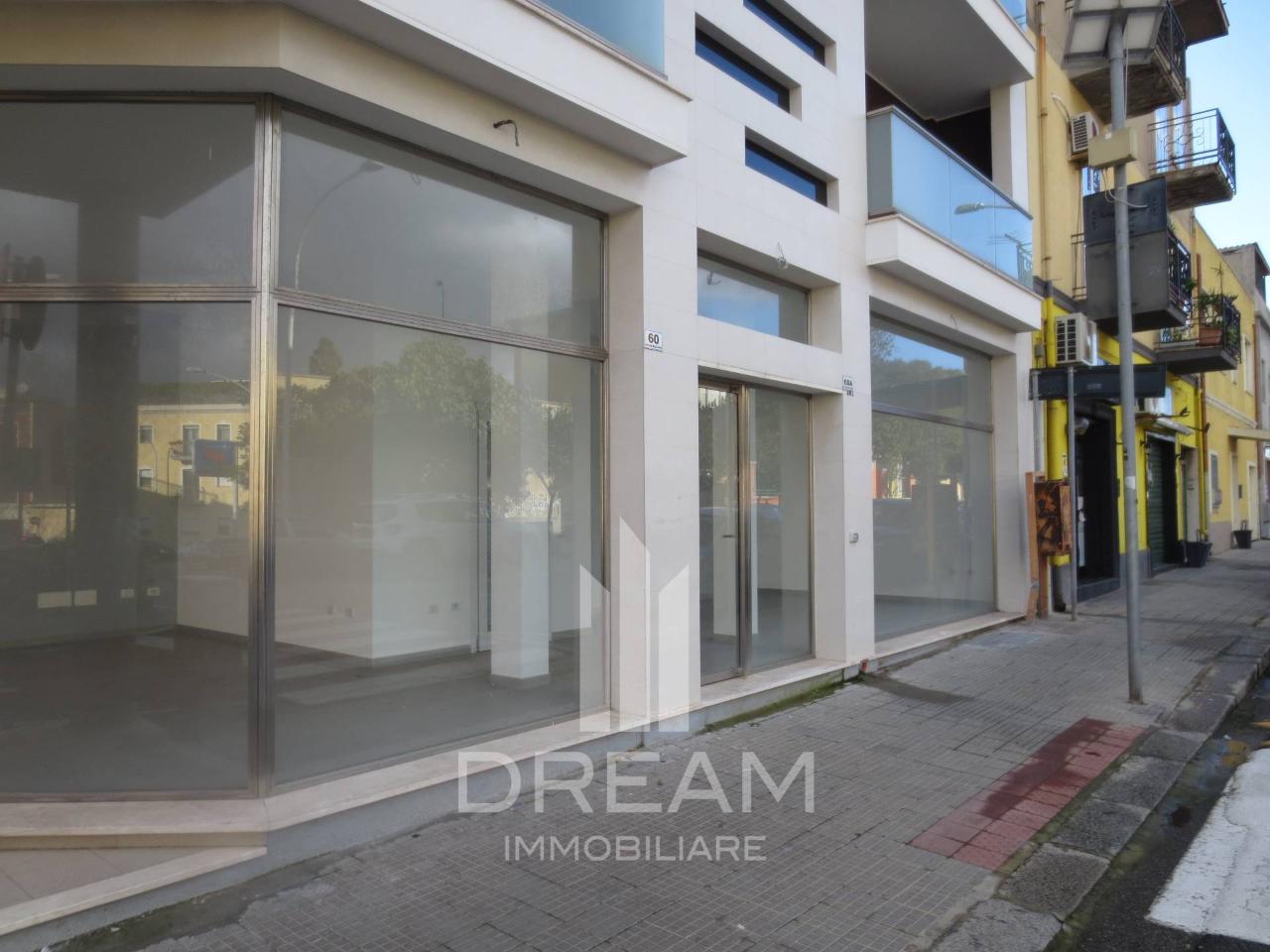 Locale commerciale in vendita a Cagliari