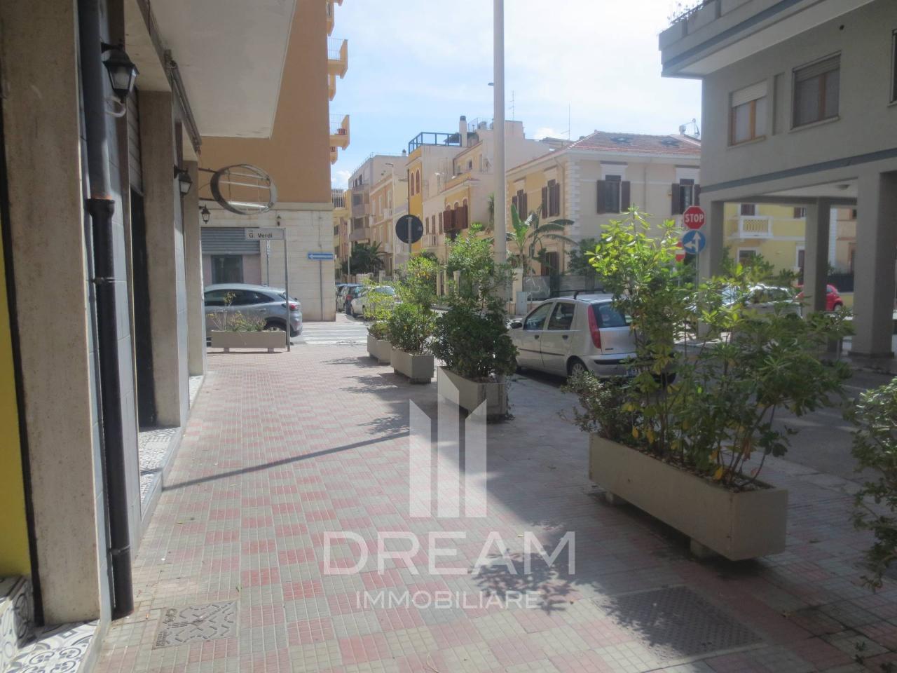 Negozio in vendita a Cagliari