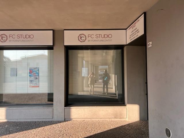 Ufficio in affitto a Albano Sant'Alessandro