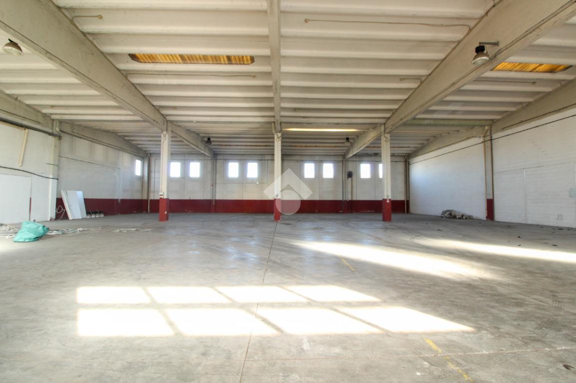 Capannone in affitto a Sant'Angelo Lodigiano