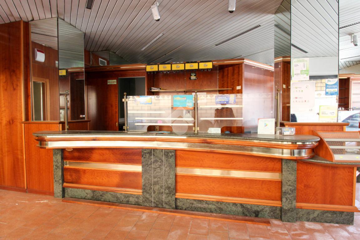 Negozio in vendita a Melzo