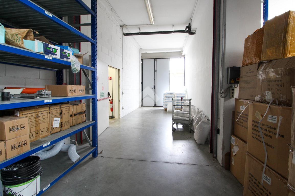 Capannone in affitto a San Giuliano Milanese