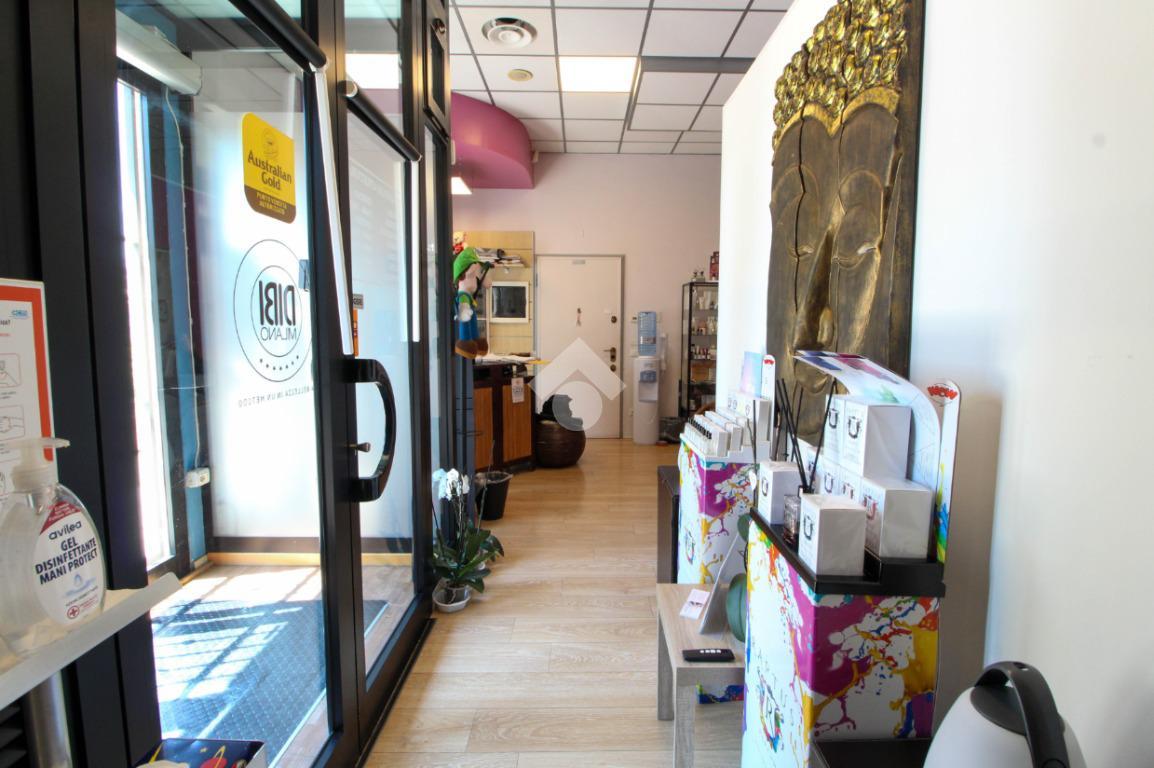 Negozio in vendita a San Giuliano Milanese