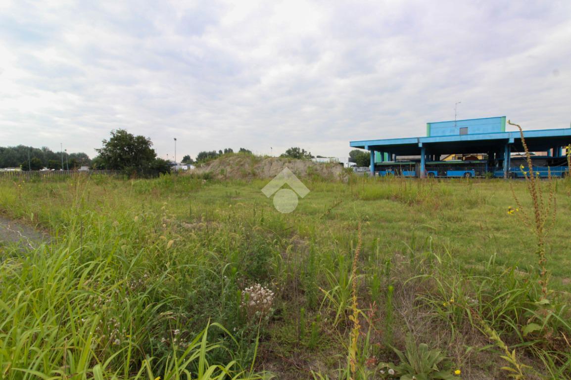 Terreno edificabile in vendita a Lodi Vecchio