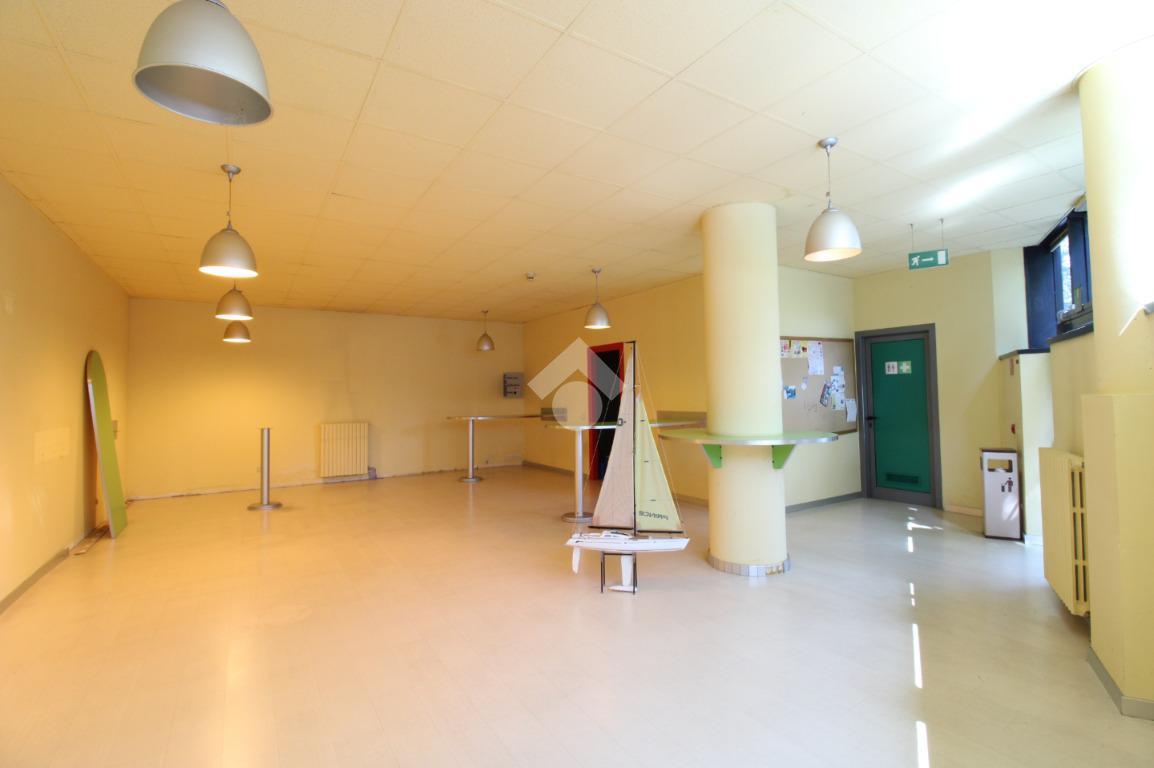 Ufficio in affitto a Peschiera Borromeo