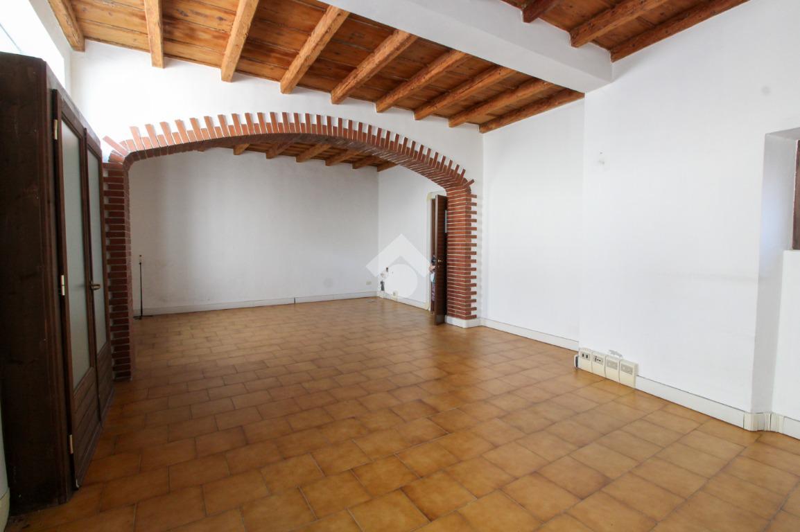 Ufficio in affitto a Rivolta D'Adda