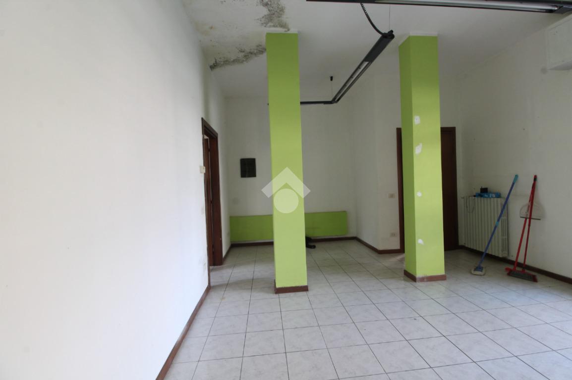 Negozio in affitto a Agnadello