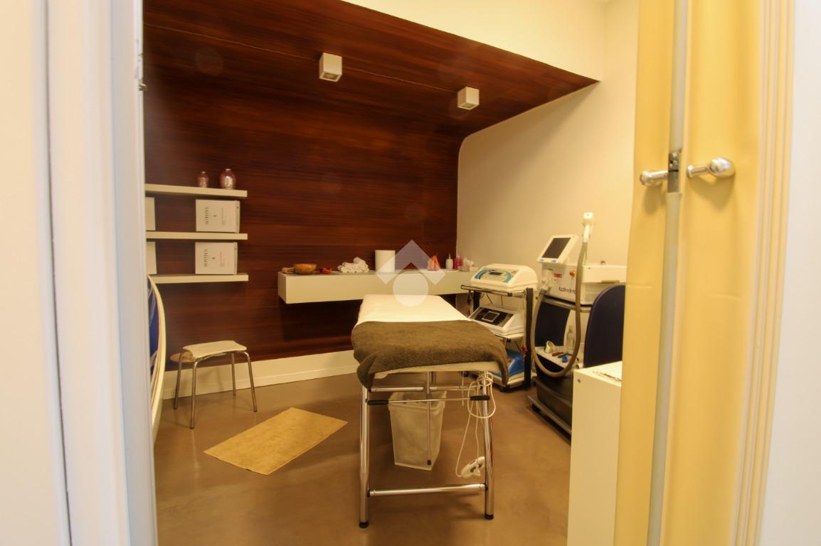 Negozio in affitto a Pioltello