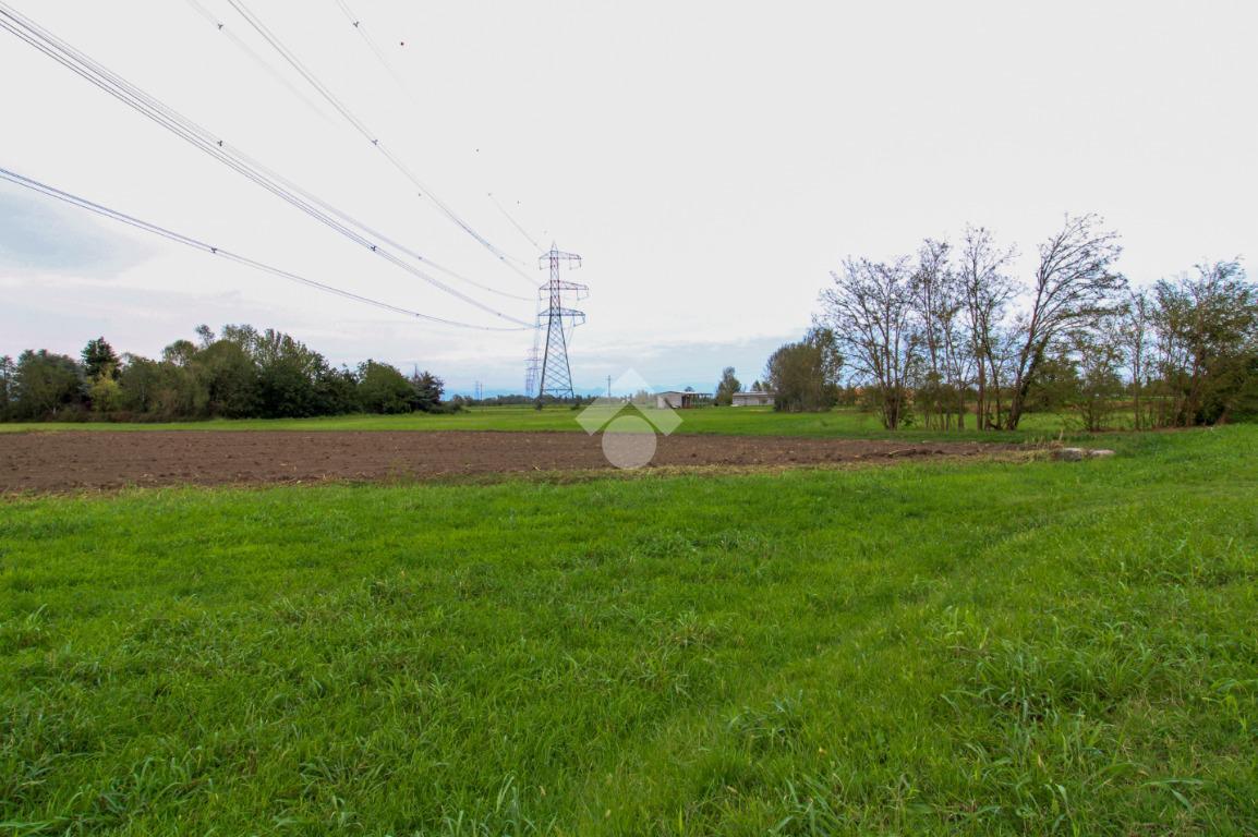 Terreno edificabile in vendita a Rivolta D'Adda