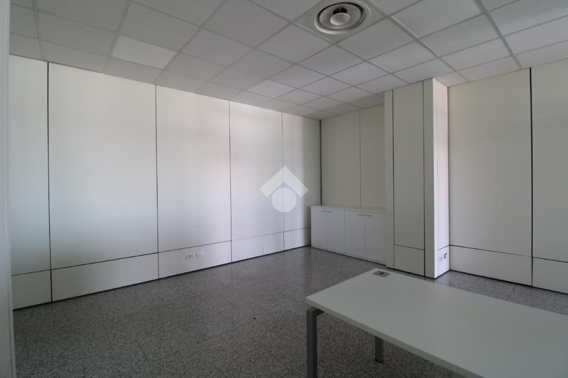 Ufficio in affitto a Sesto San Giovanni