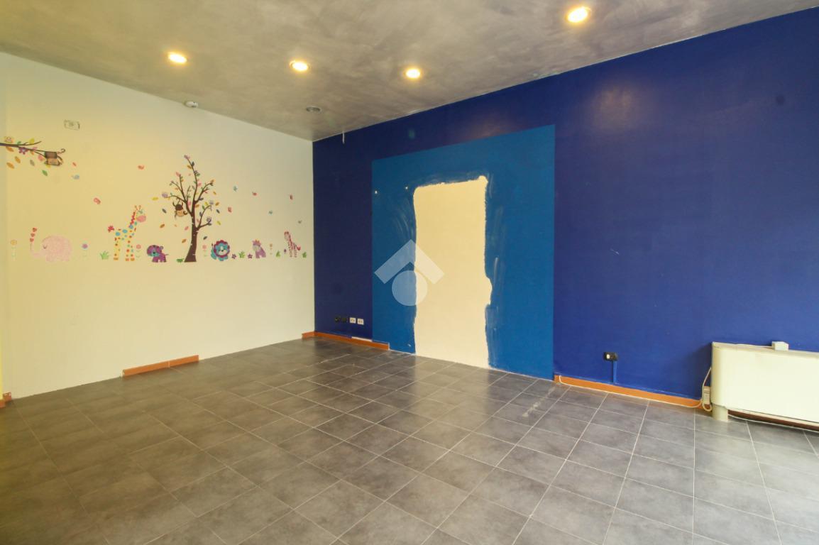 Negozio in affitto a Melegnano