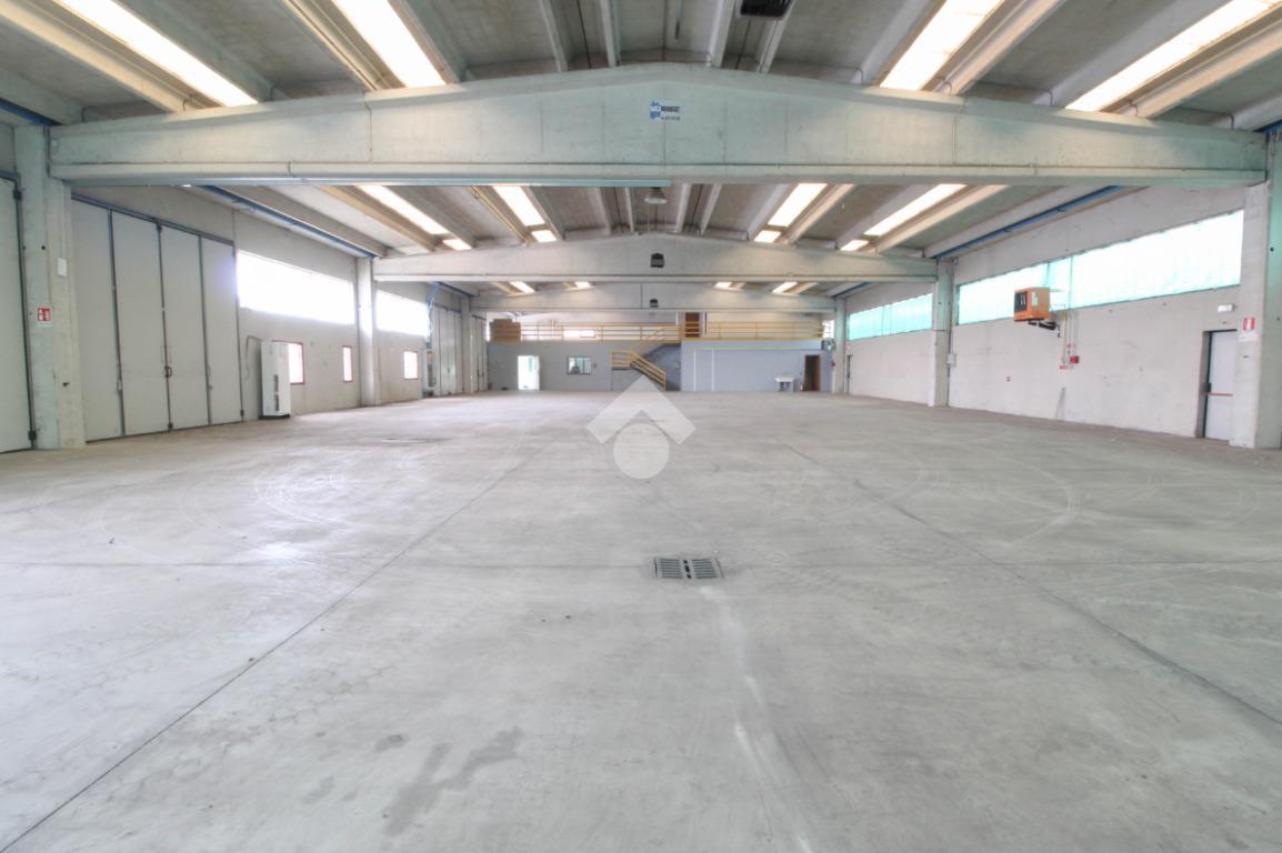 Capannone in affitto a Sant'Angelo Lodigiano