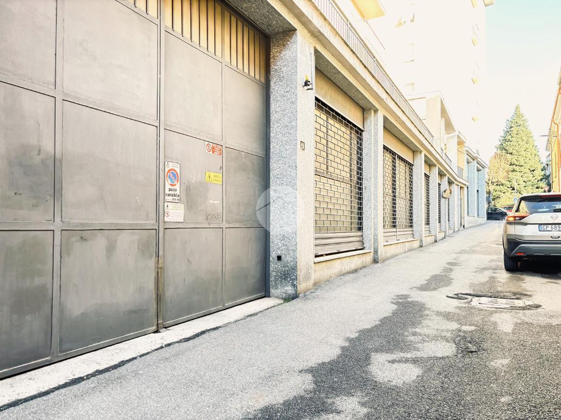 Box in vendita a Voghera