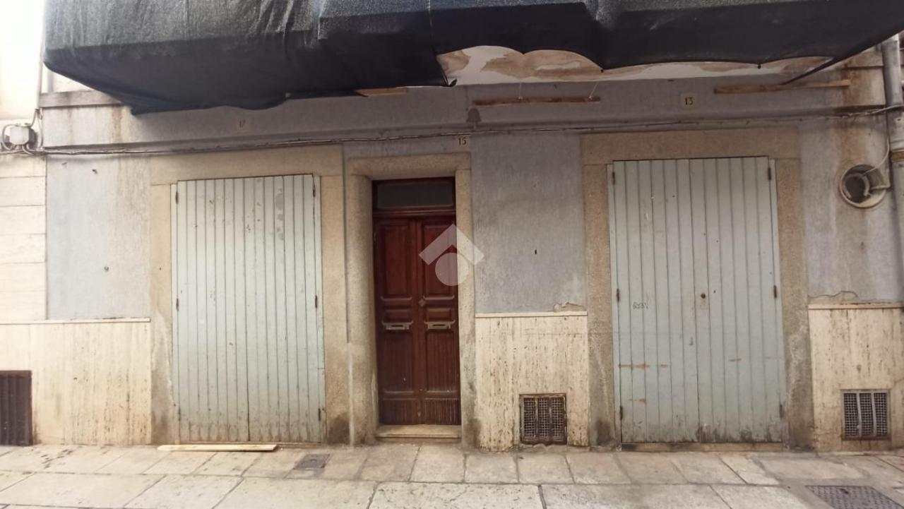 Casa indipendente in vendita a Mola Di Bari